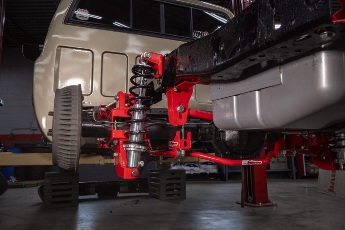 C10 4-Link Rear Suspension Kit | 73-87 Squarebody | UMI